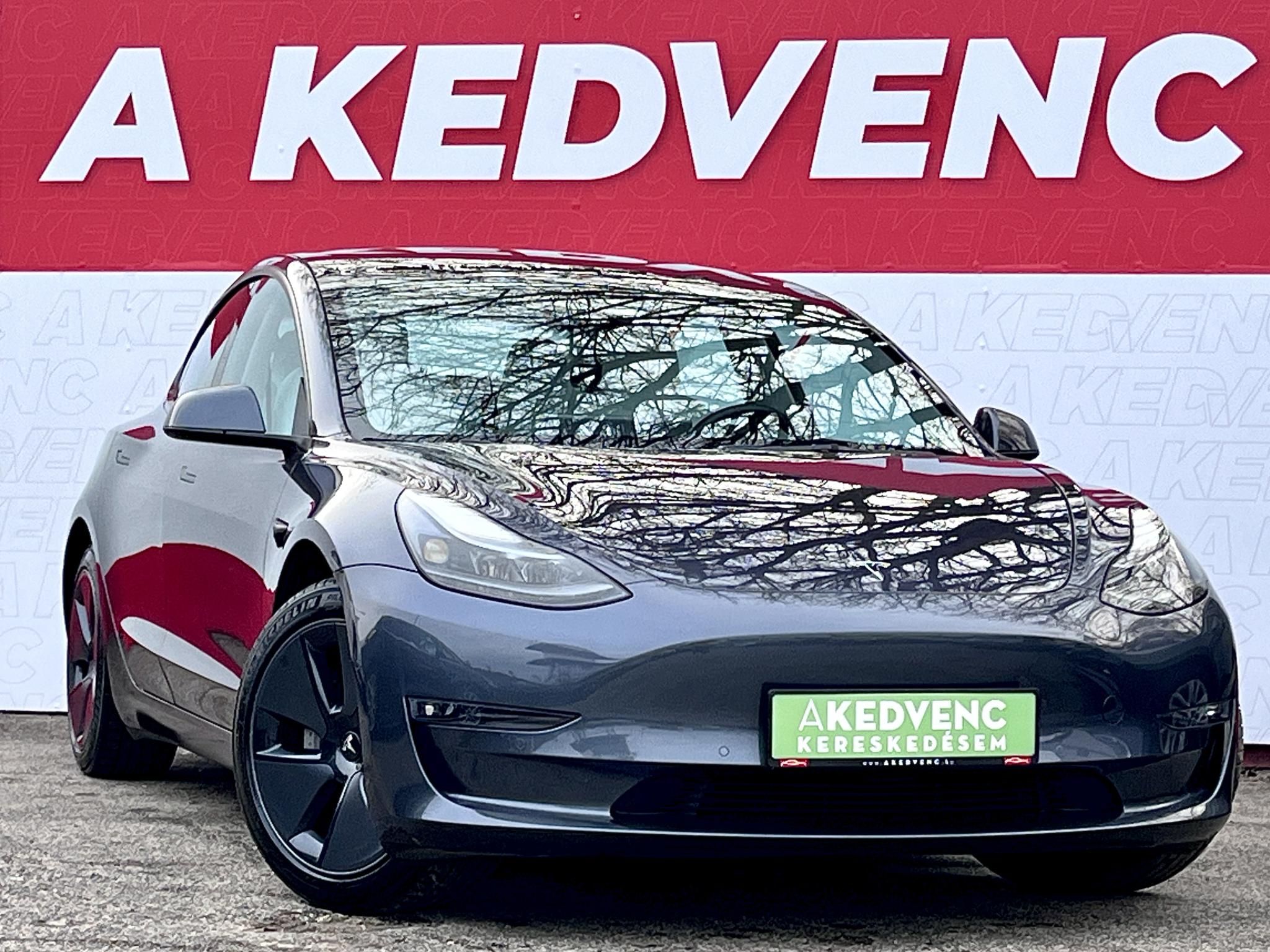 Eladó Tesla Model 3 | Long Range AWD (Automata) 77e km. FEHÉR BELSŐ ...