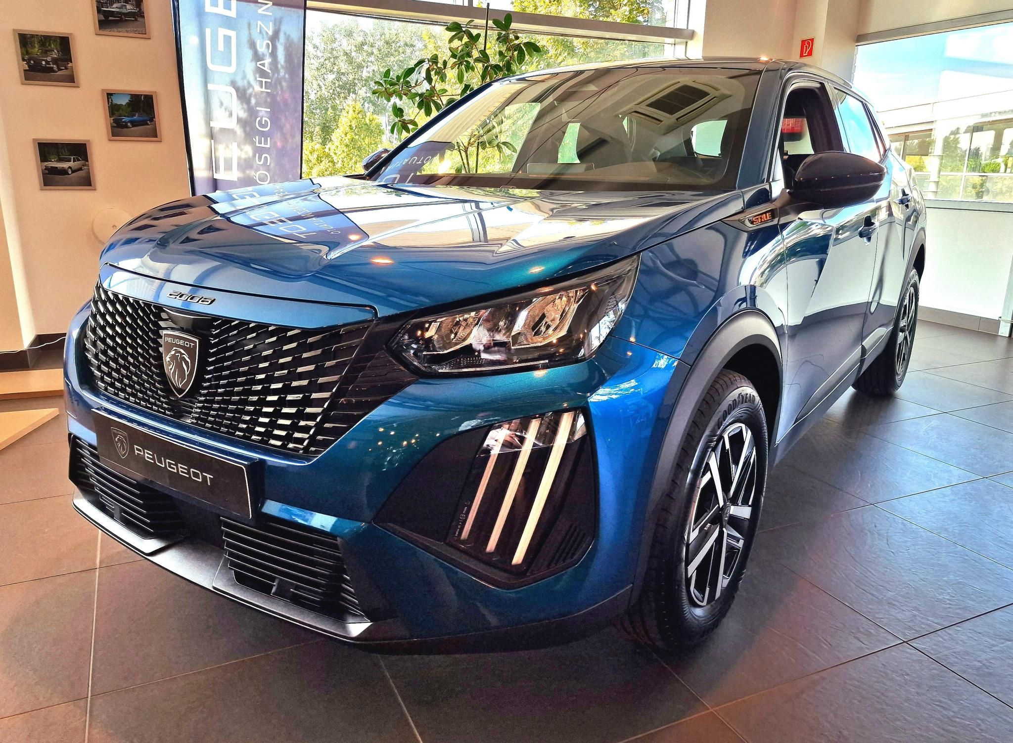 Eladó Peugeot 2008 - 2008 | 1.2 PureTech Style ÉVINDÍTÓ AKCIÓ! 5 ÉV/100 ...