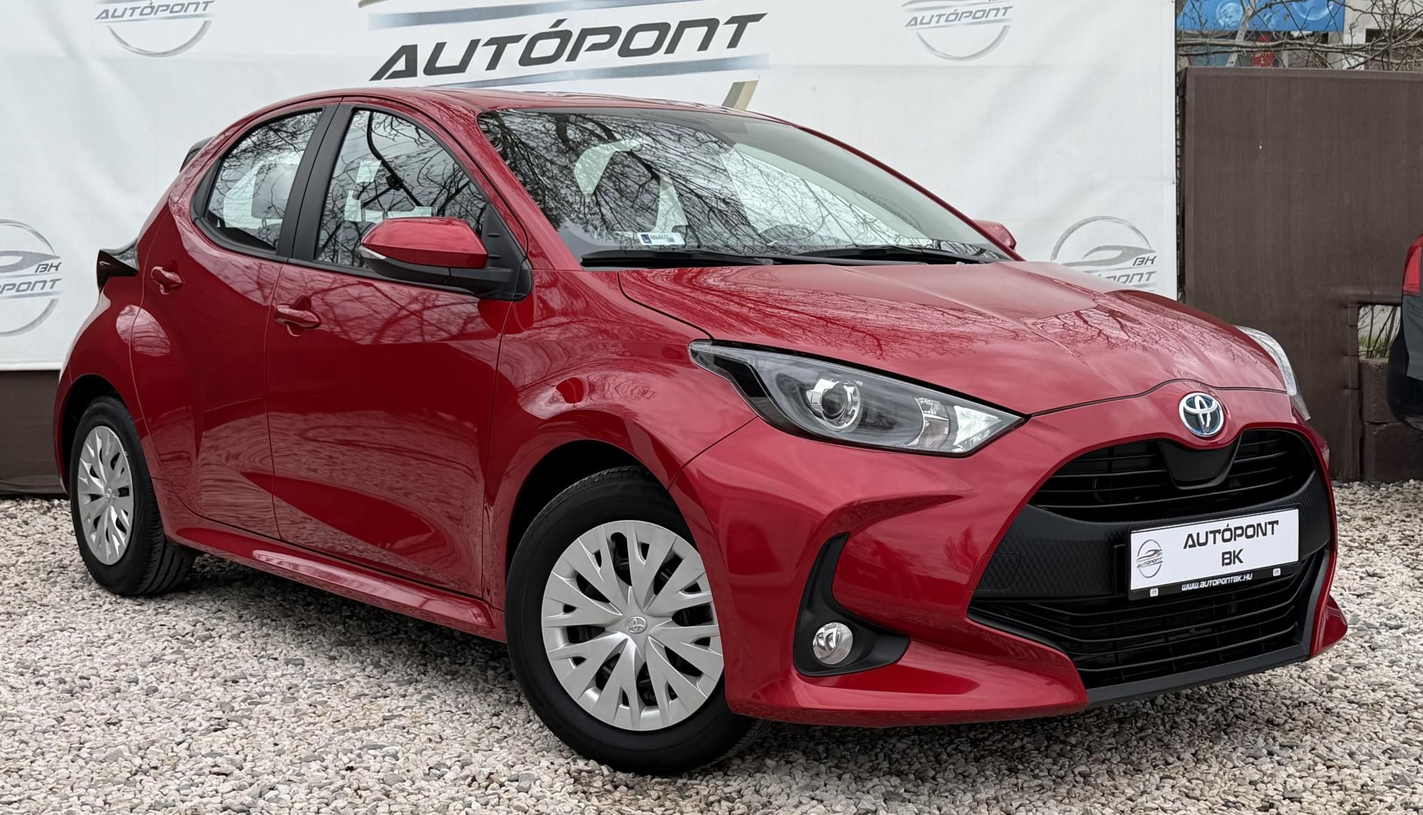 Toyota Yaris 15 Hybrid Cvt