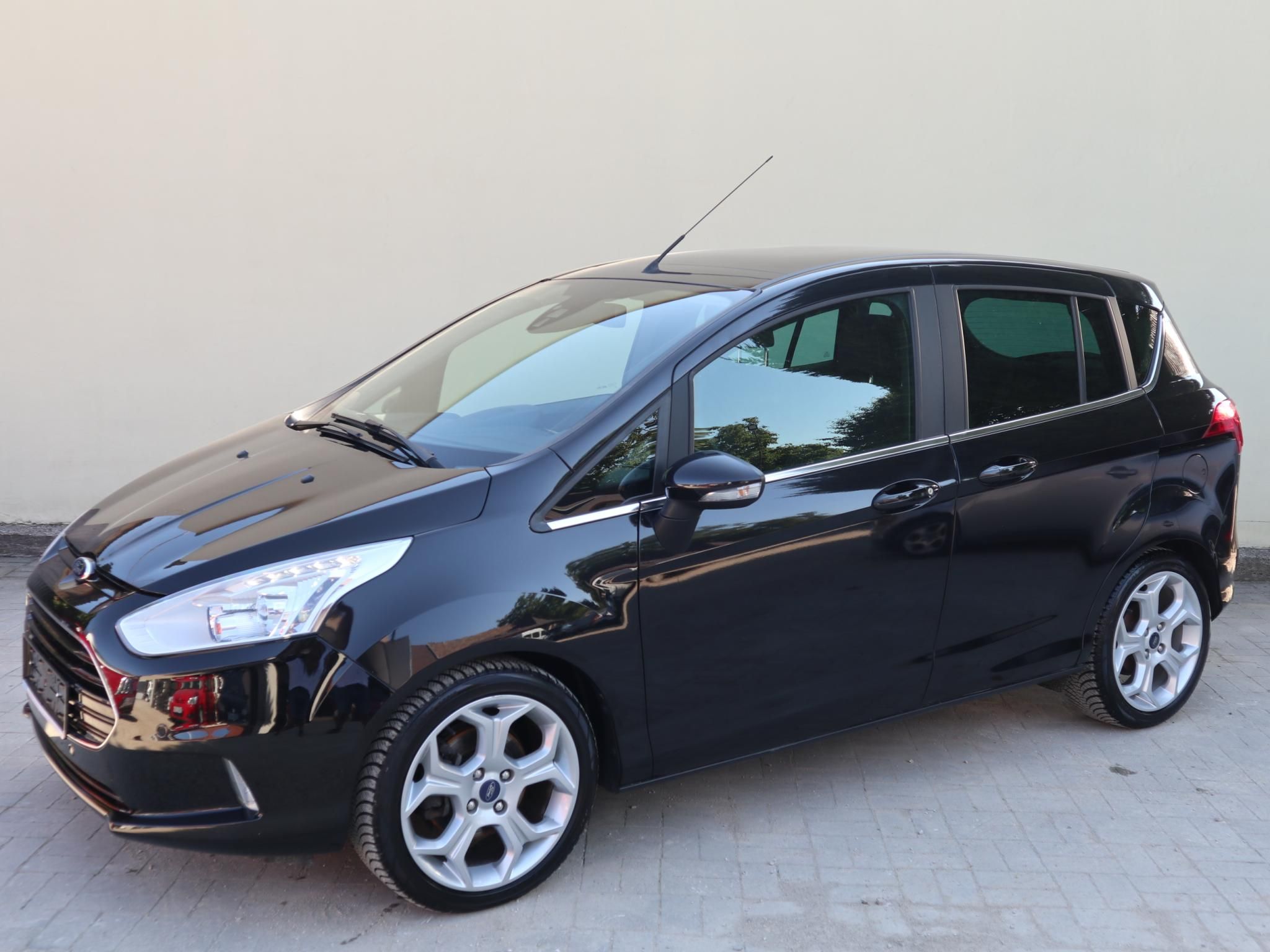 Eladó Ford B-Max | 1.0 GTDi EcoBoost Titanium S S - JóAutók.hu